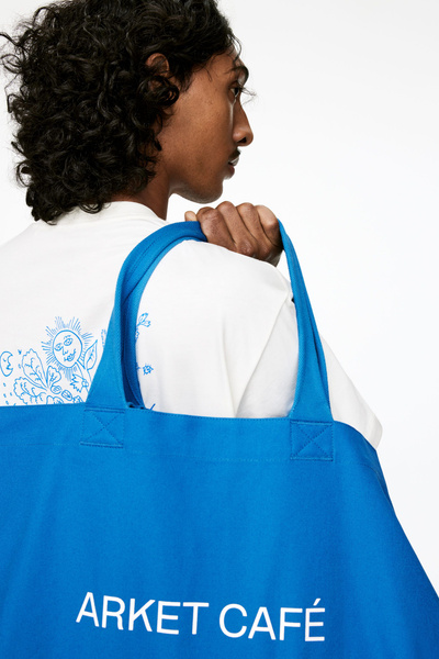 ARKET CAFÉ Canvas-Tragetasche – Blau – Café – ARKET DE